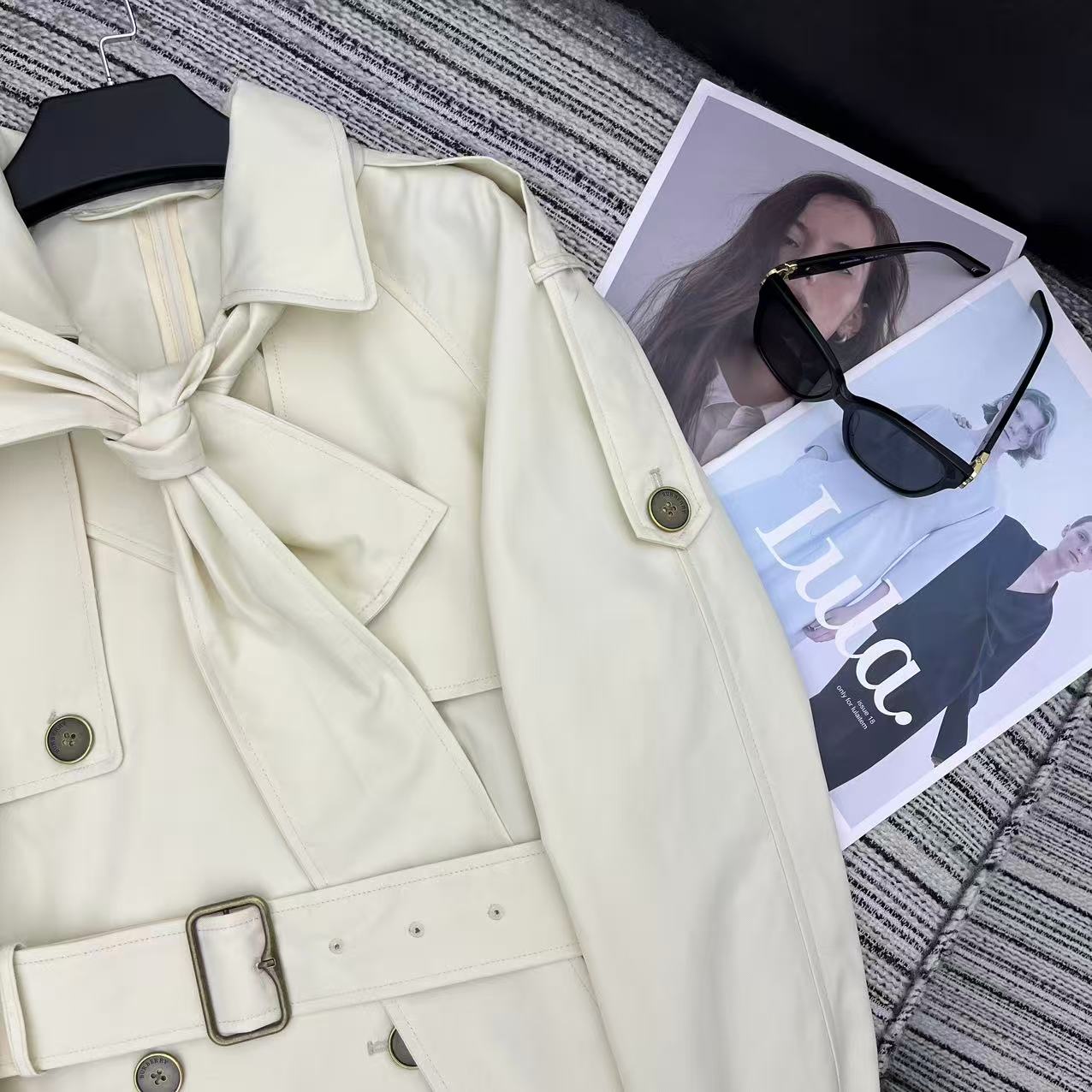 Burberry 26 Early Spring Series Trench Coat – Flower Bags